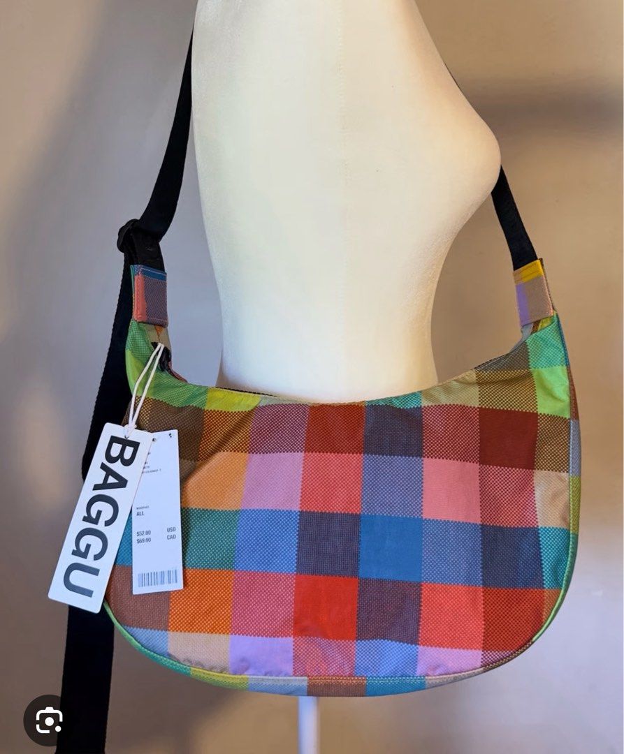 BAGGU MADRAS MEDIUM CRESCENT, Women's Fashion, Bags & Wallets, Shoulder ...