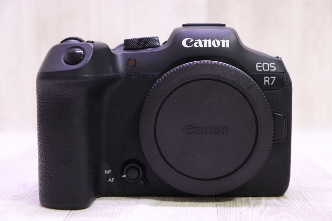 CANON EOS R7 [3.0-inch, approximately 32.5 megapixels, Wi-Fi ...
