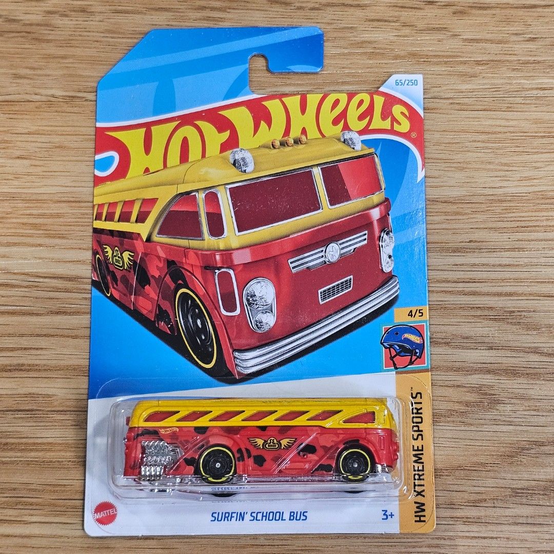 Hot Wheels Surfin' School Bus, Hobbies & Toys, Toys & Games on Carousell