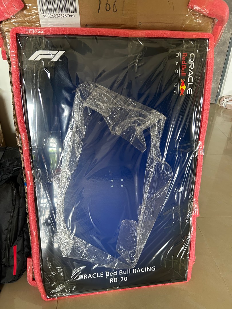 Lego Technic F1 Wall Frame, Hobbies & Toys, Toys & Games on Carousell