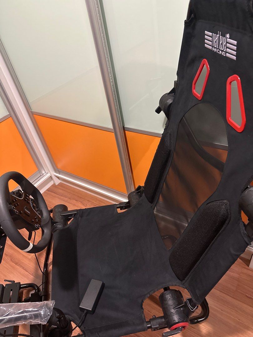 MOZA R3 Bundle with Next Level Racing Simulator Cockpit, Video Gaming ...