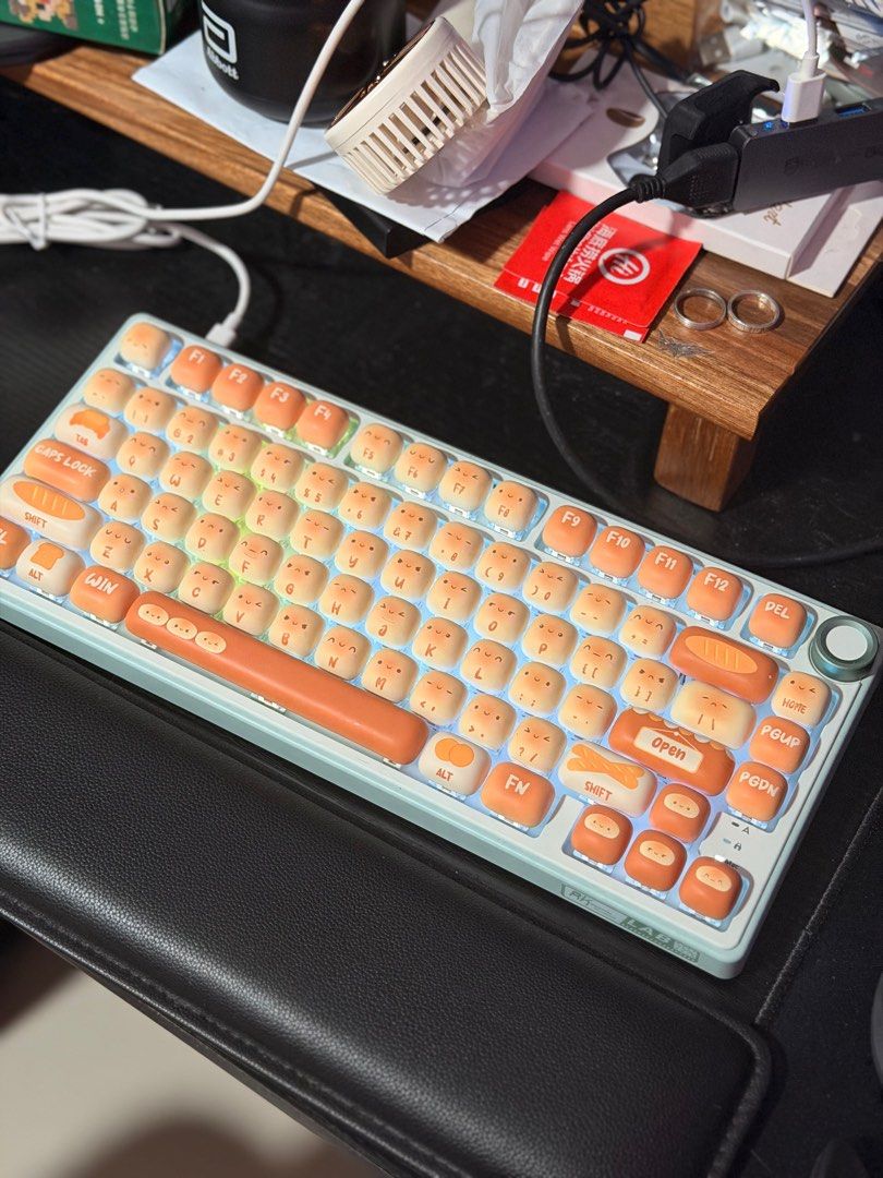 Royal Kludge RK R75 Mechanical Keyboard + Full Set Akko Buns Keycaps ...