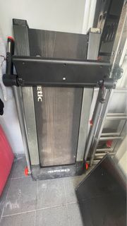 Treadmill, Olah Raga, Perlengkapan Olahraga Lainnya di Carousell