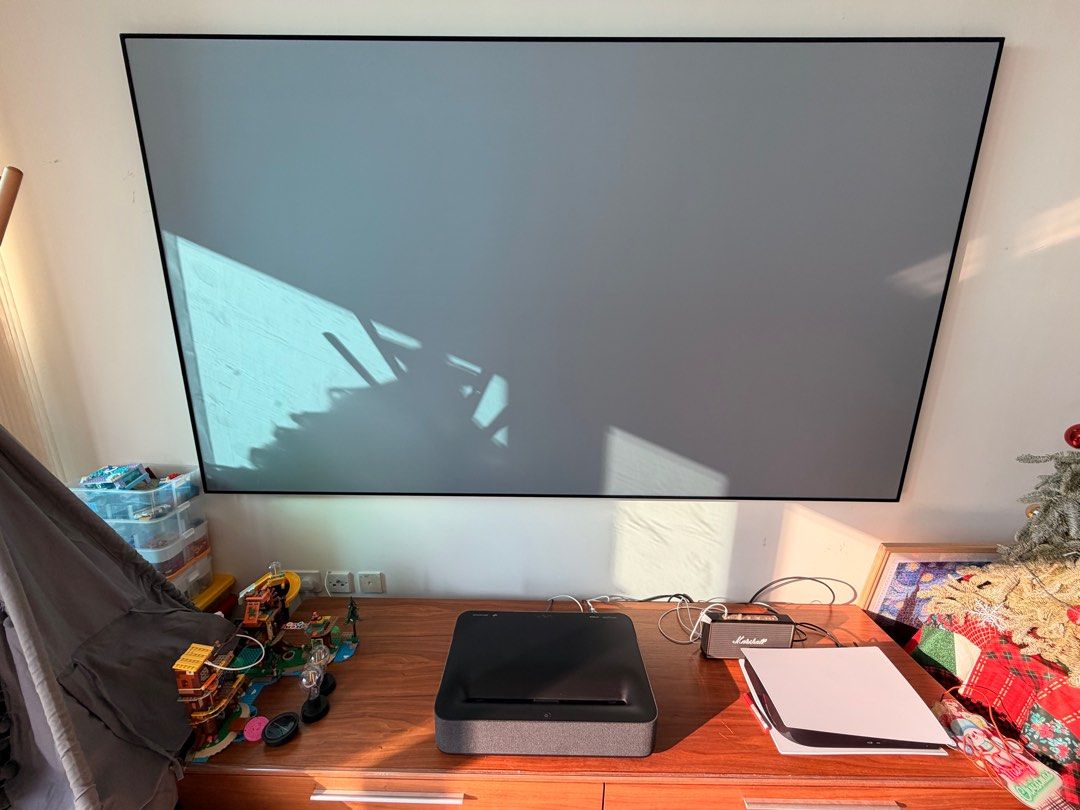 VAVA 4K Ultra Short Throw Laser Projector 雷射投影儀, 家庭電器, 電視 & 其他娛樂, 投影機 ...