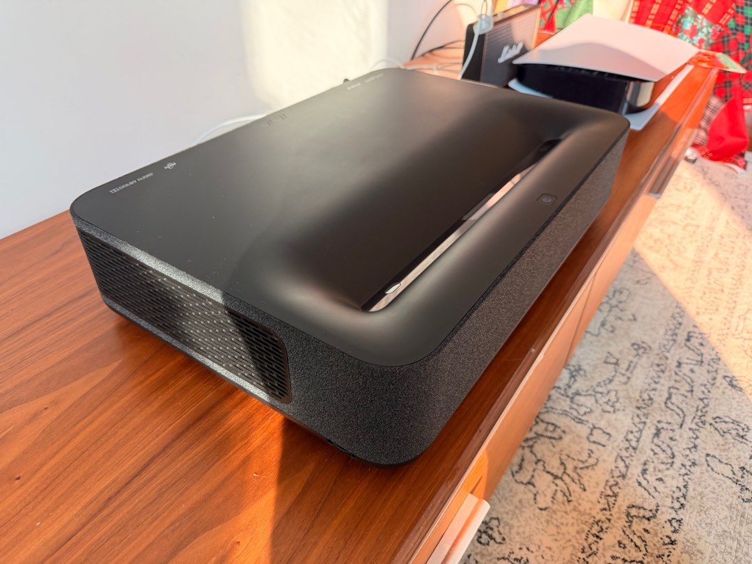 VAVA 4K Ultra Short Throw Laser Projector 雷射投影儀, 家庭電器, 電視 & 其他娛樂, 投影機 ...