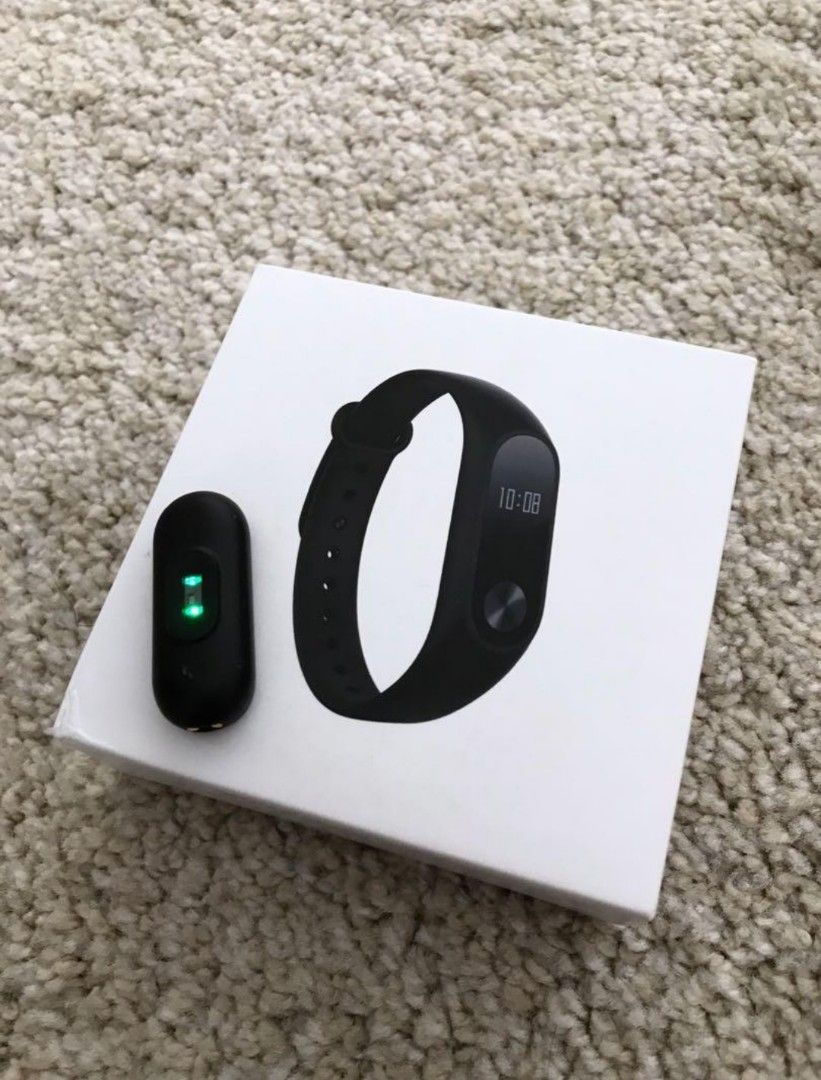 Xiaomi Mi Band 2, Elektronik, Lainnya di Carousell
