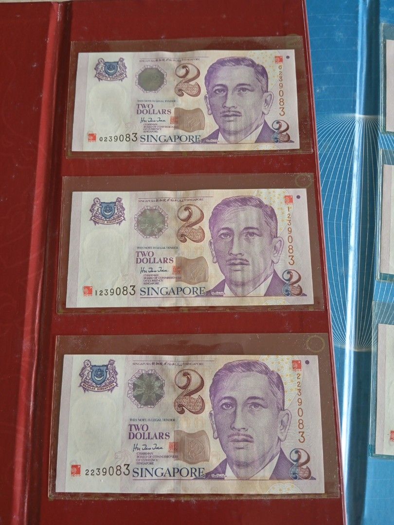 2 SET UOB MILLENNIUM $2 IDENTICAL S/N WITH DIFFERENT DESIGN FOLDER UNC ...