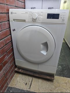 De Dietrich DTD8WA 8KG Condenser Dryer, TV & Home Appliances, Washing ...