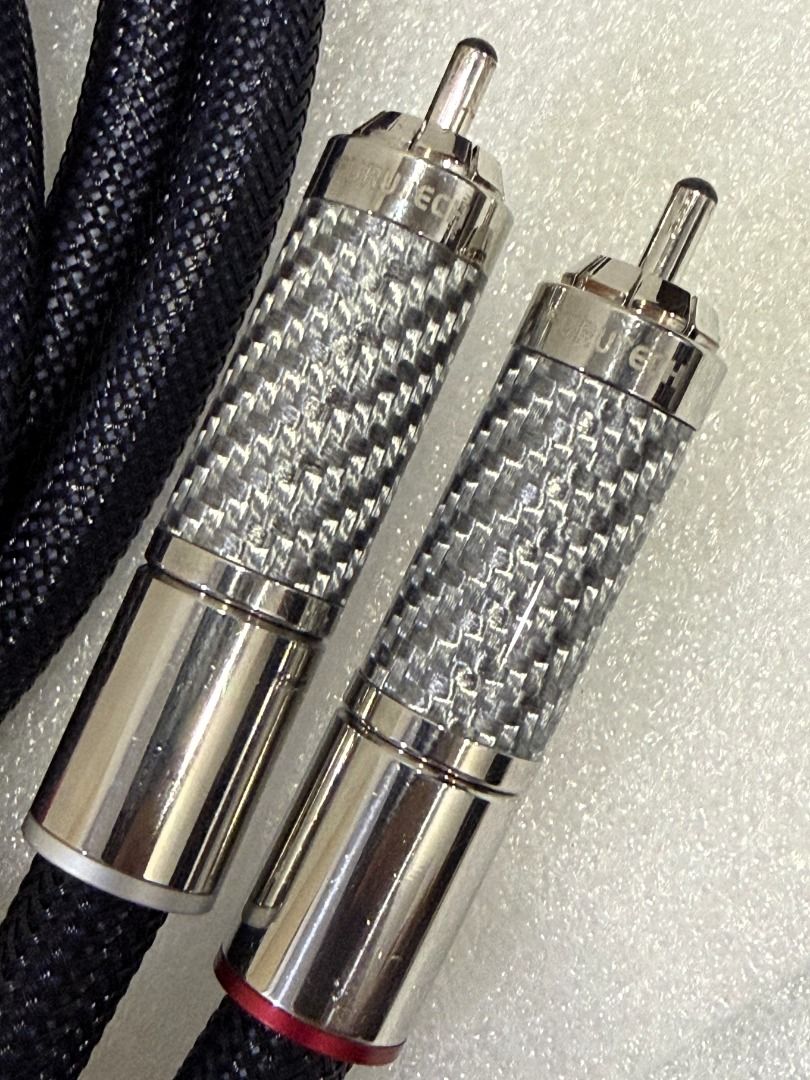 Furutech FA-αS22 Interconnect Terminated with Furutech CF-102 R (NCF ...