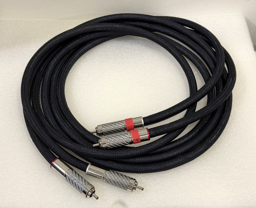 Furutech FA-αS22 Interconnect Terminated with Furutech CF-102 R (NCF ...