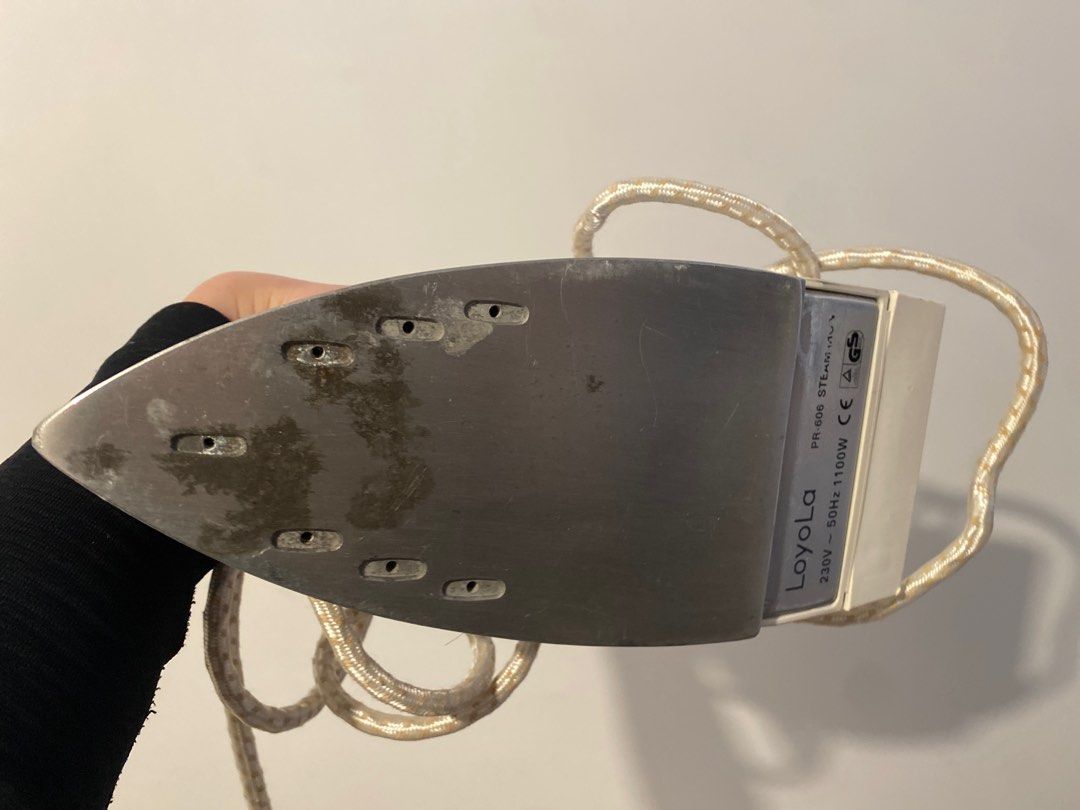 Loyola PR-606 蒸汽熨斗, 家庭電器, 熨斗及掛熨機 - Carousell
