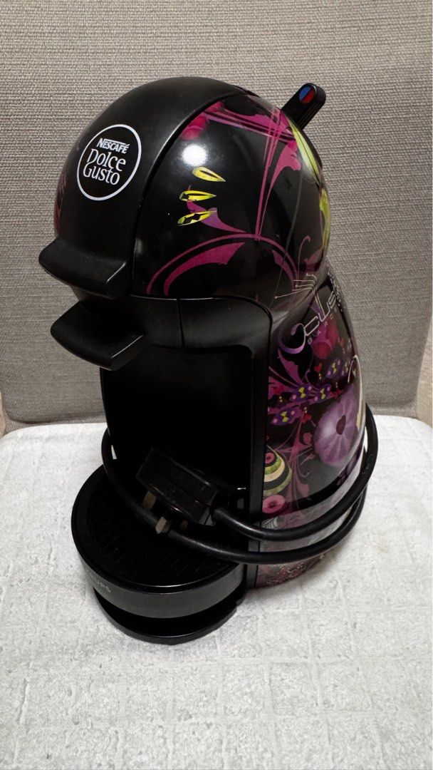 Nescafé Dolce Gusto coffee machine, TV & Home Appliances, Kitchen ...