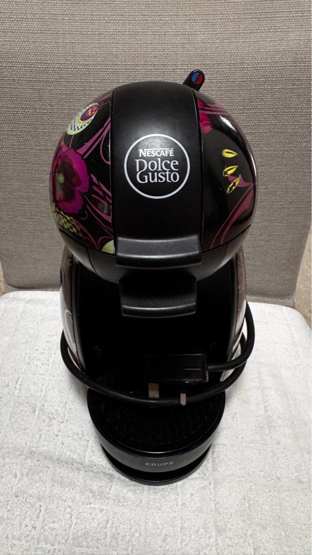 Nescafé Dolce Gusto coffee machine, TV & Home Appliances, Kitchen ...