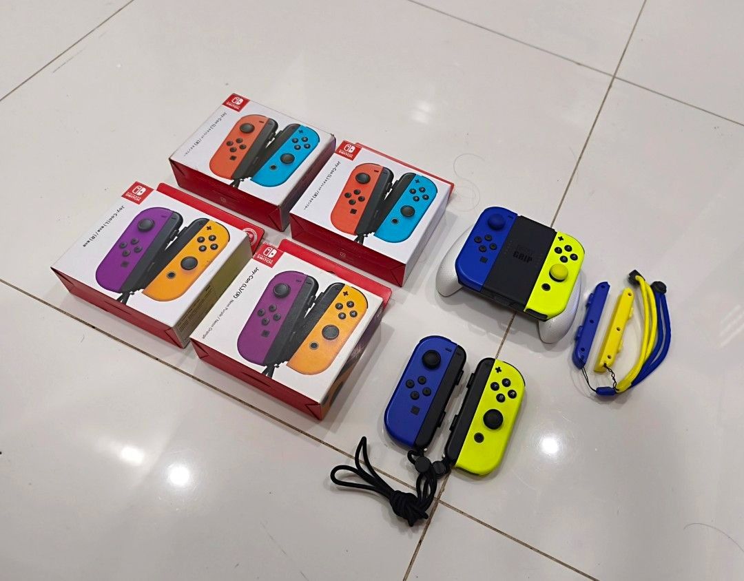 Nintendo Switch Joy-Con Controller Set, Video Gaming, Gaming ...