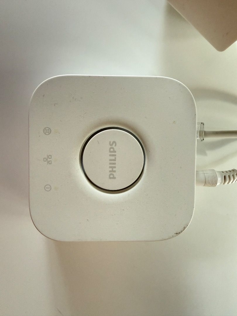 Philips Hue Bridge, 家庭電器, 電視 & 其他娛樂, 娛樂系統及智能家居產品 - Carousell