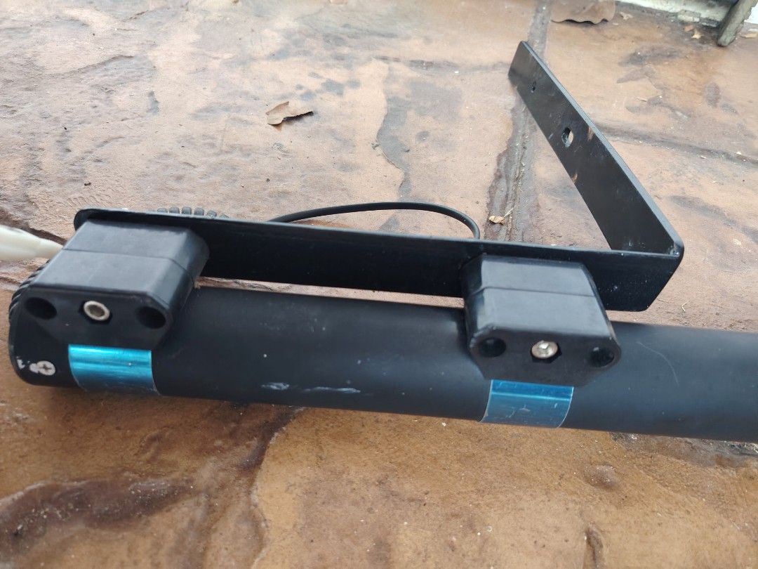 Red Warning Light with Mounting Bracket, Motorbikes on Carousell