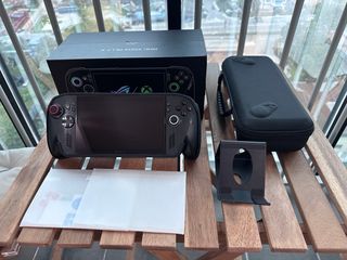 ASUS ROG Ally Xbox, Video Gaming, Video Game Consoles, Others on Carousell