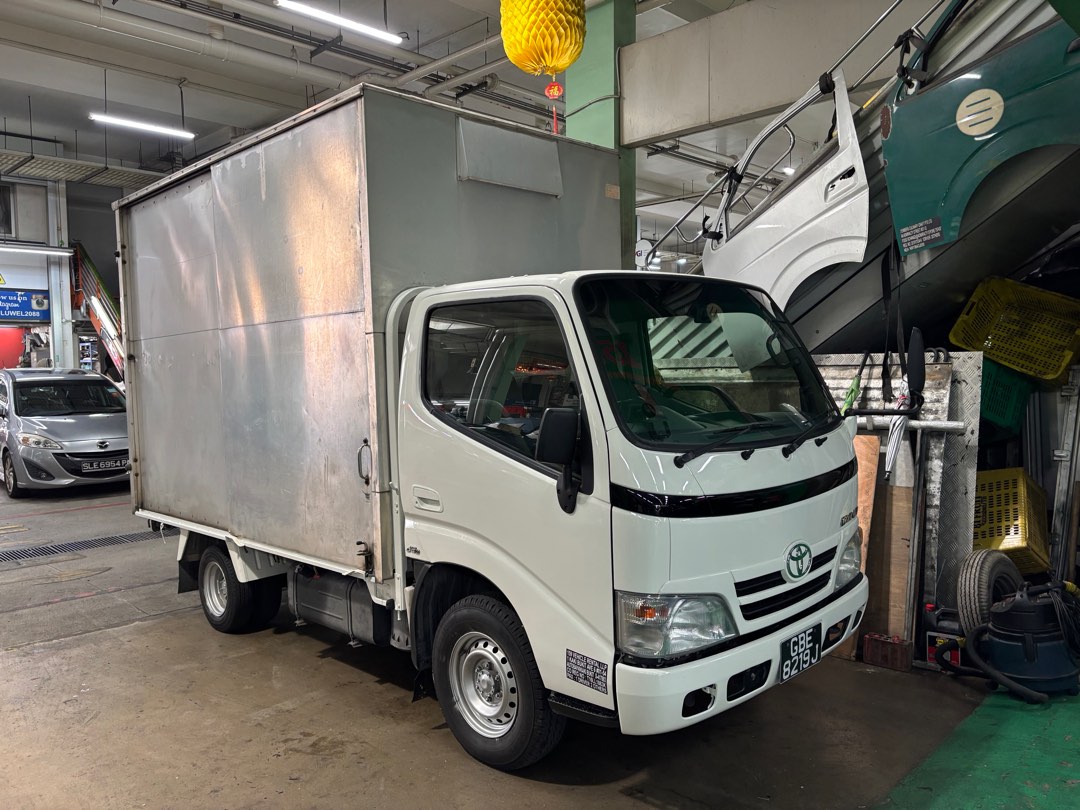 10 ft Box Lorry for Leasing, Cars, Car Rental on Carousell