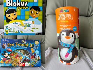 Atashinchi Toy 花妈妈 我们这一家 - Set of 4, Hobbies & Toys, Toys & Games on ...
