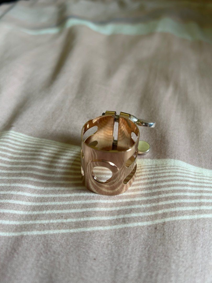 Bb Clarinet Ishimori Ligature (silver + rose gold), Hobbies & Toys ...