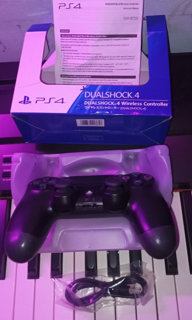 Brandnew Ds4 original controller V2 rush, Video Gaming, Video Game ...