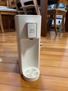 Xiaomi Water Dispenser 即熱水機, 家庭電器, 廚房電器, 濾水器及飲水機 - Carousell