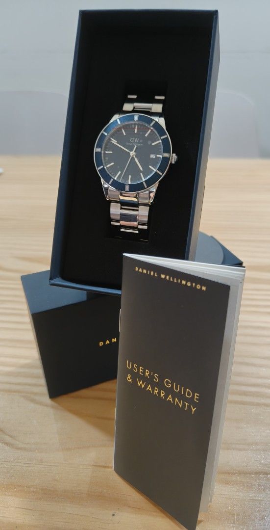 DW Men's watch (Iconic Paradigma Link), Men's Fashion, Watches ...