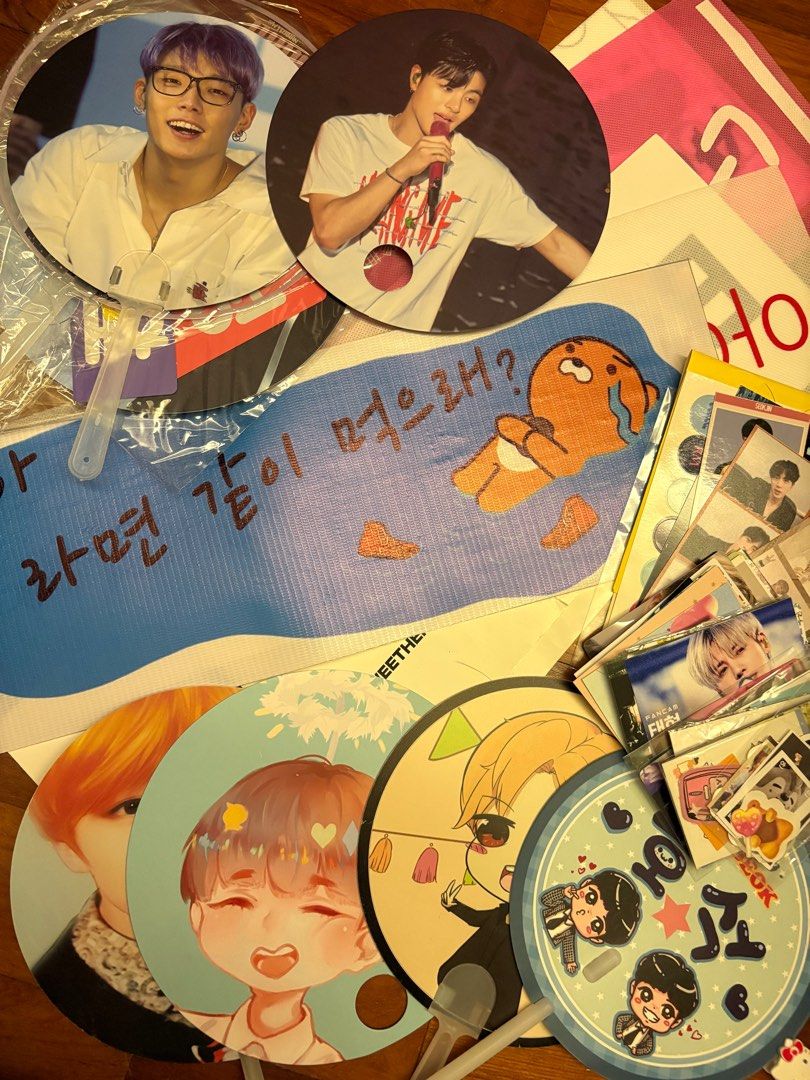 FREE assorted fansupport bts & ikon, Hobbies & Toys, Memorabilia ...