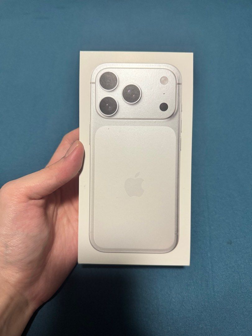 iPhone 17 Pro Silver 256GB, Mobile Phones & Gadgets, Mobile Phones ...