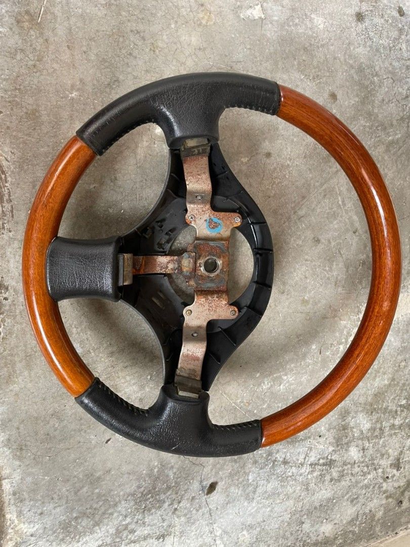 JDM 🇯🇵 Daihatsu Wood Grain Steering Wheel Frame, Everything Else ...