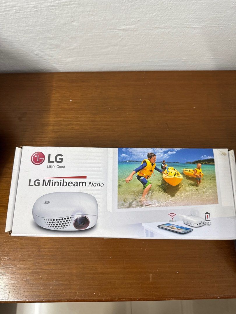 LG Minibeam Nano Projector PV150G, TV & Home Appliances, TV ...