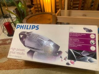 Philips Vacuum Cleaner - Red, TV & Home Appliances, Vacuum Cleaner ...
