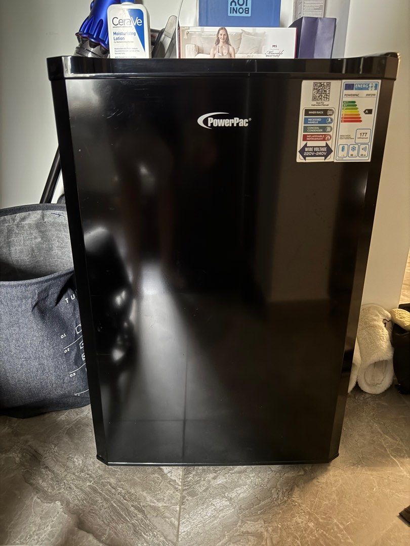 PowerPac 90L Chest Freezer, TV & Home Appliances, Kitchen Appliances ...