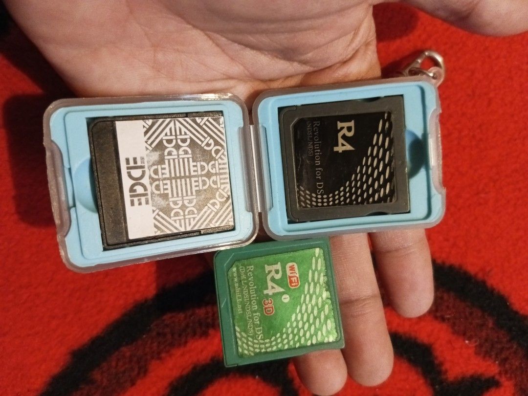 R4 and Edge emulation game carts, Video Gaming, Video Games, Others on ...