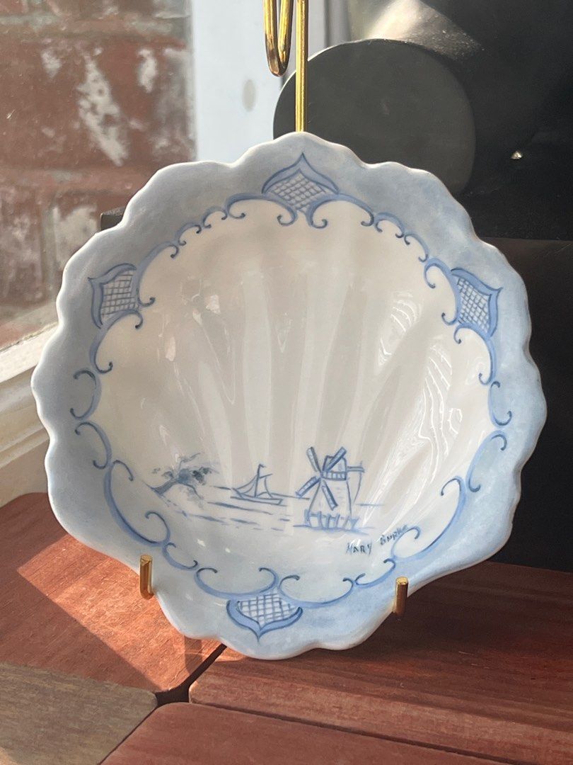 Rare Royal Albert Bone China Shell Dish, Furniture & Home Living ...