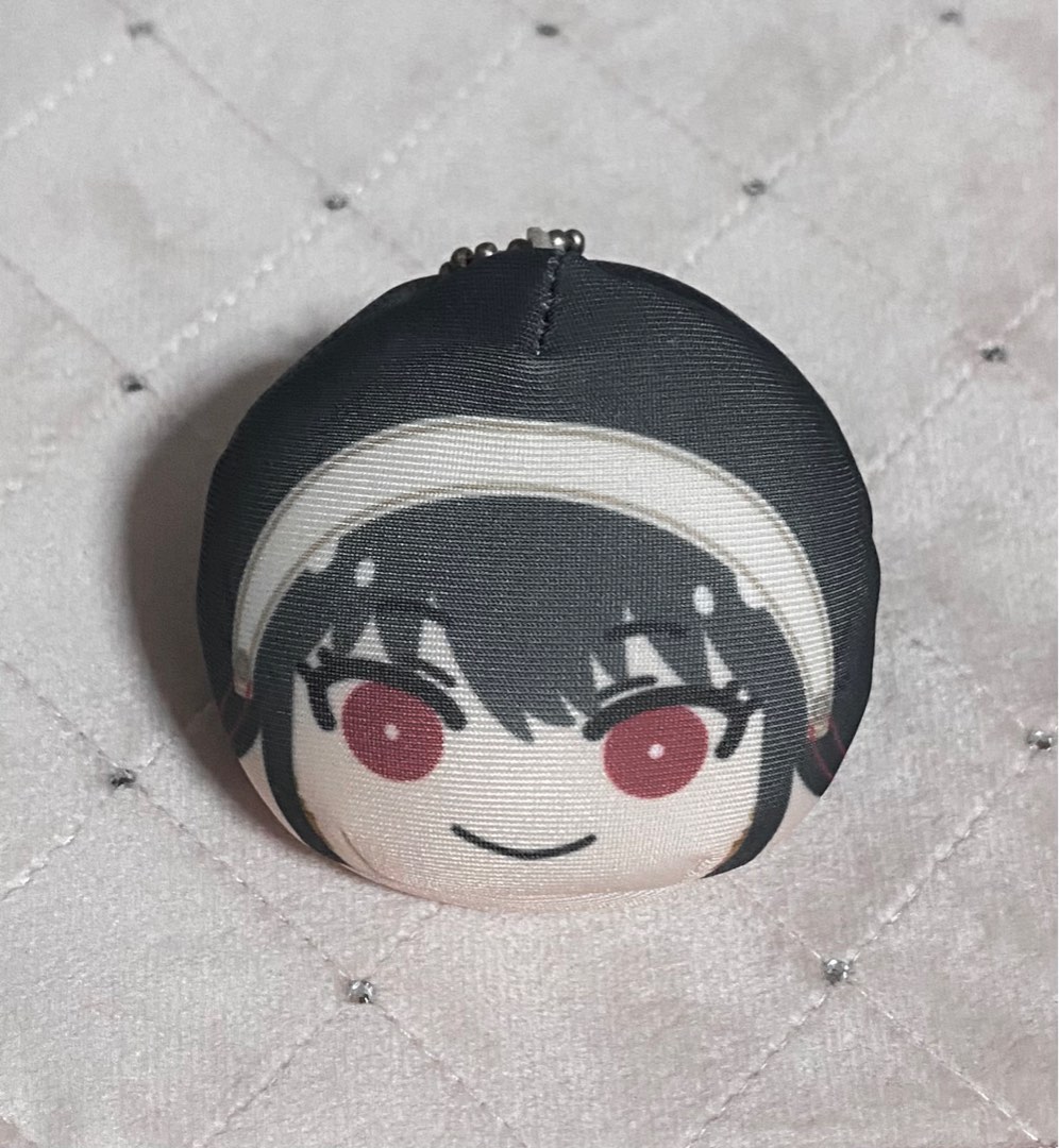 spy x family yor forger omanjuu, Hobbies & Toys, Memorabilia ...