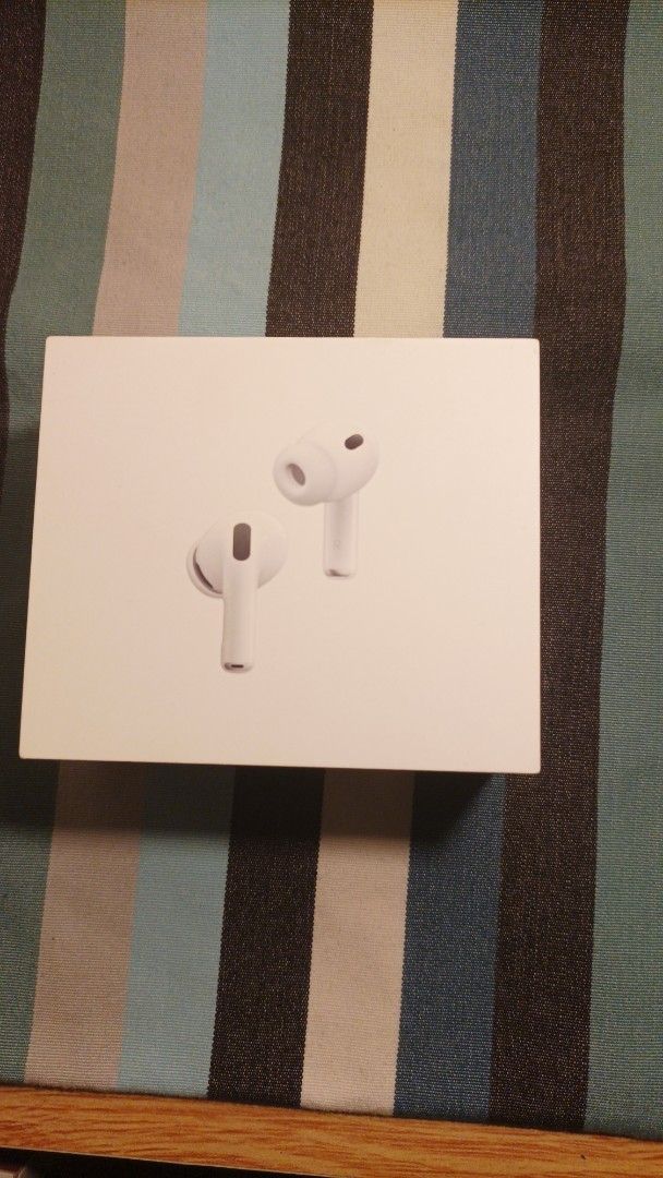 Apple AirPods Pro 3, Audio, Earphones on Carousell