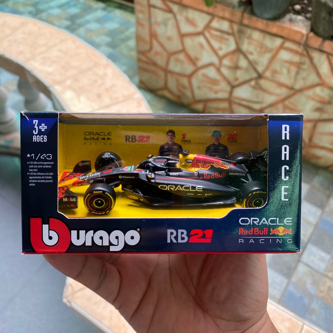 Bburago Oracle Red Bull Racing RB21 1:43 Scale, Hobbies & Toys, Toys ...