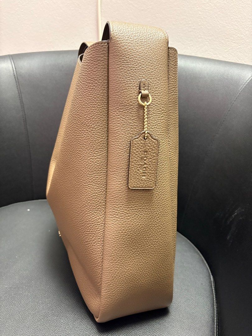 Coach Hadley Large Shoulder Bag, Women's Fashion, Bags & Wallets ...