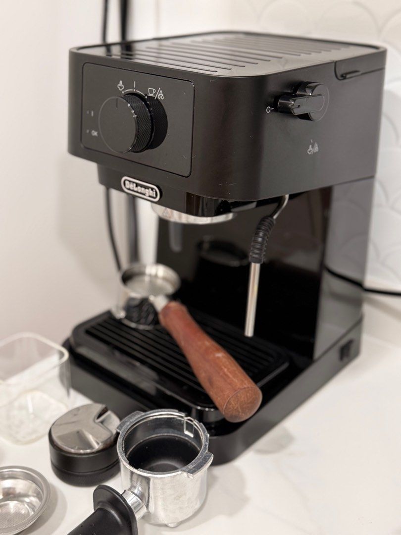 DeLonghi Stilosa (ec230.bk) Espresso Machine - Black, TV & Home ...