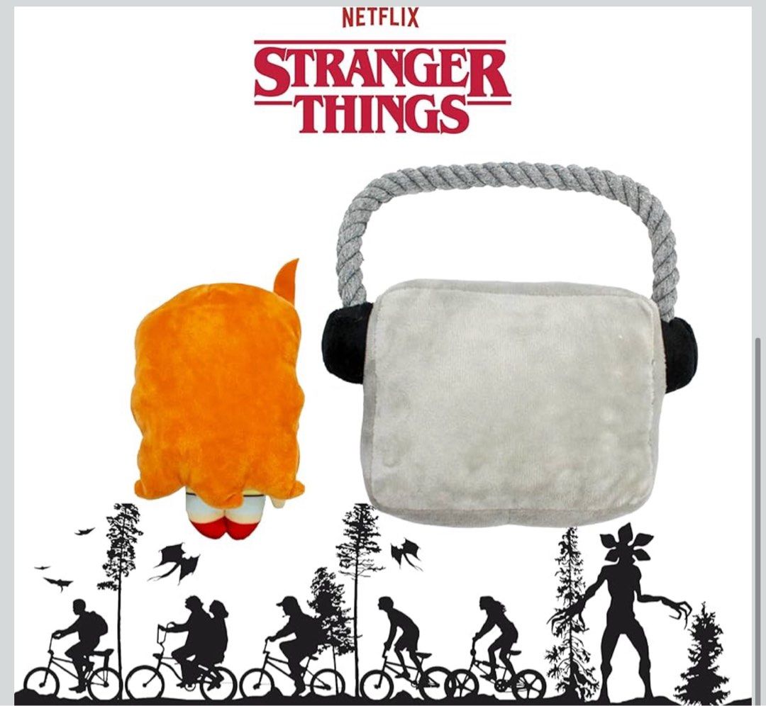 Stranger things : design LAB, Inc. Stranger Things - Max and her ...