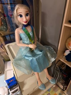 Elsa Plushie/ Doll (Authentic from Disneyland), Hobbies & Toys, Toys ...