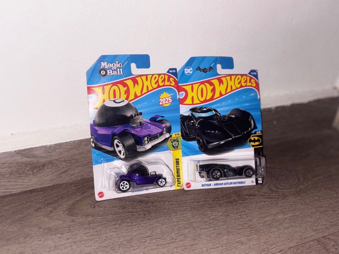 Hot Wheels Magic 8 Ball & Batman Arkham Asylum Batmobile, Hobbies ...