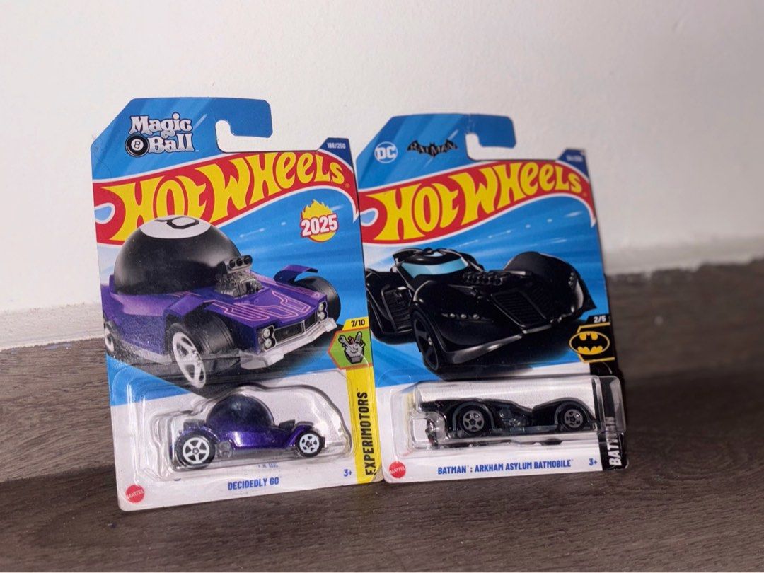 Hot Wheels Magic 8 Ball & Batman Arkham Asylum Batmobile, Hobbies ...