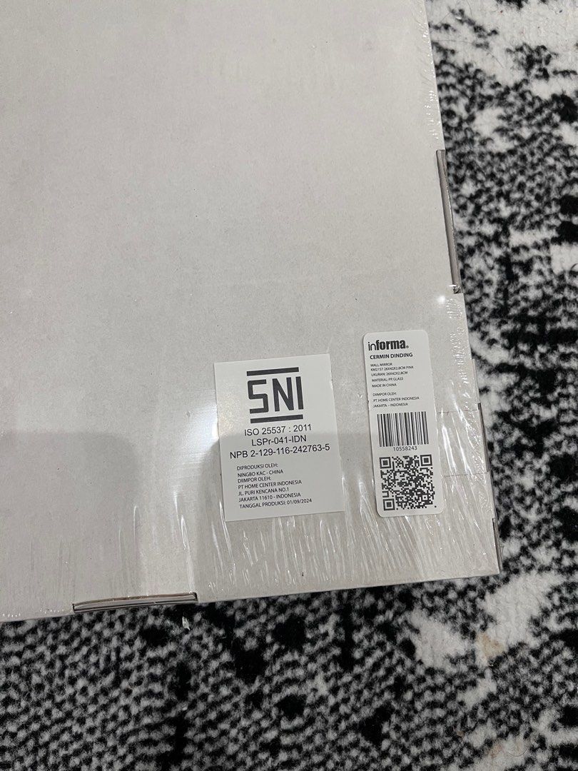 Kaca Aesthetic Informa, Perabotan Rumah di Carousell