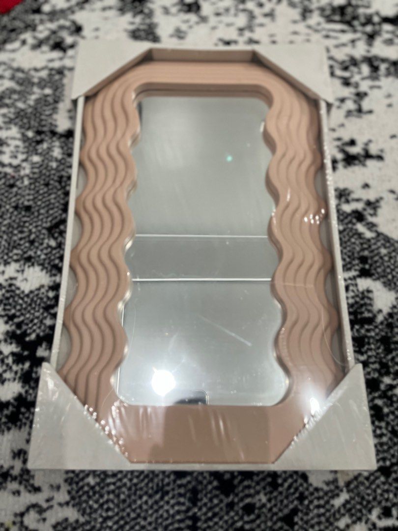 Kaca Aesthetic Informa, Perabotan Rumah di Carousell