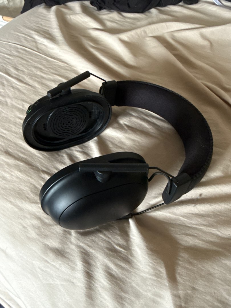 Razer BlackShark V2 Pro, Audio, Headphones & Headsets on Carousell