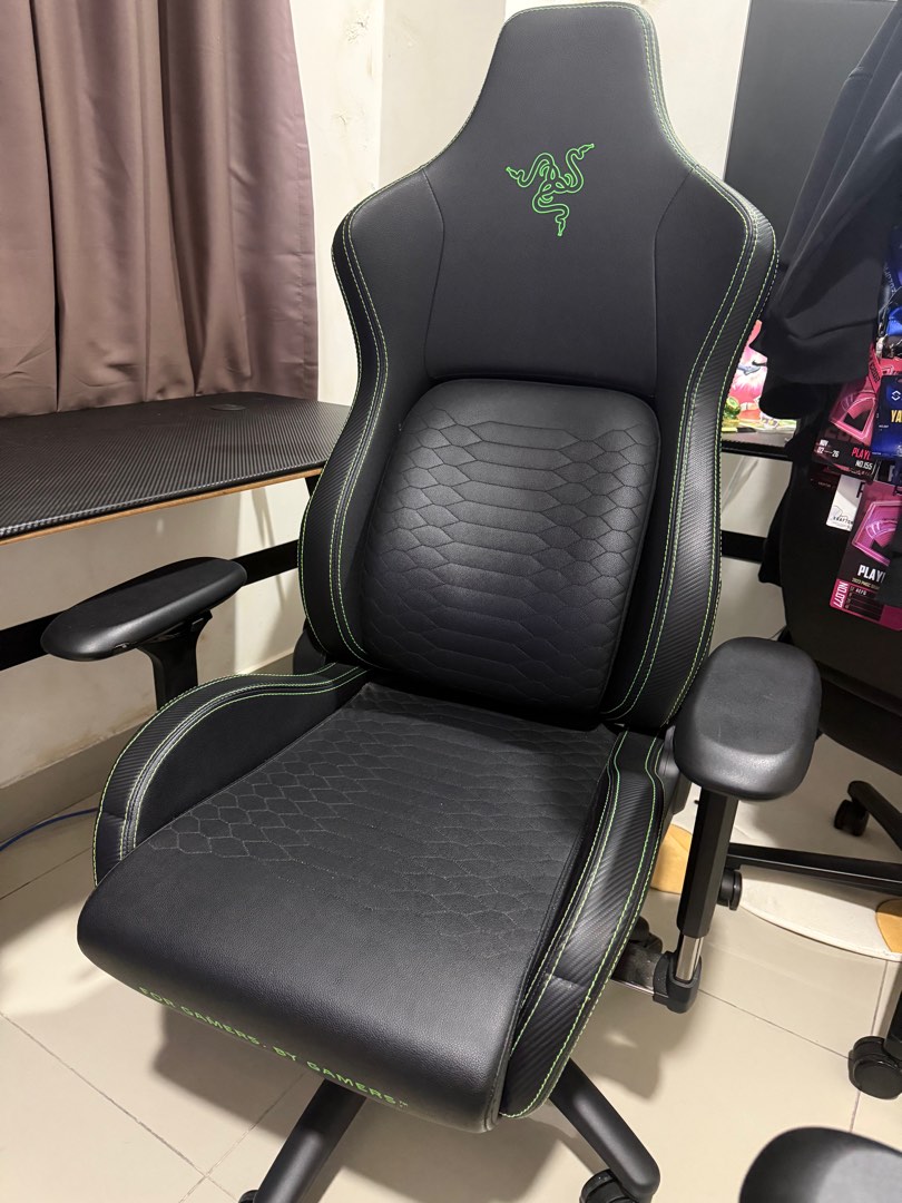 Razer Iskur X Gaming Chair, Furniture & Home Living, Furniture, Chairs ...