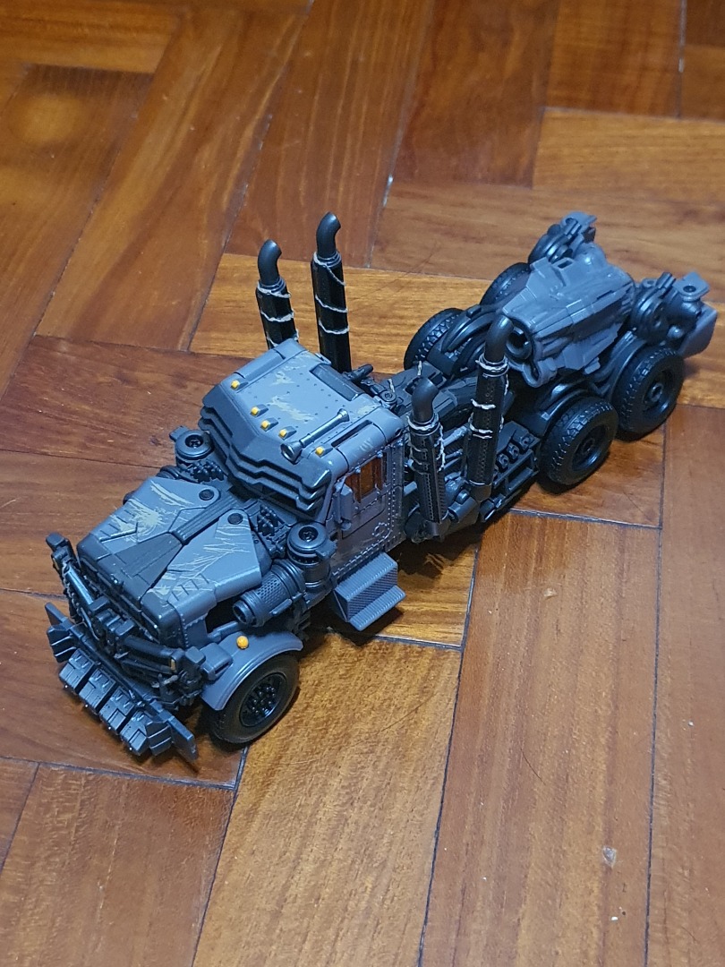 SS101 ROTB Scourge - Transformers Studio Series, Hobbies & Toys, Toys ...