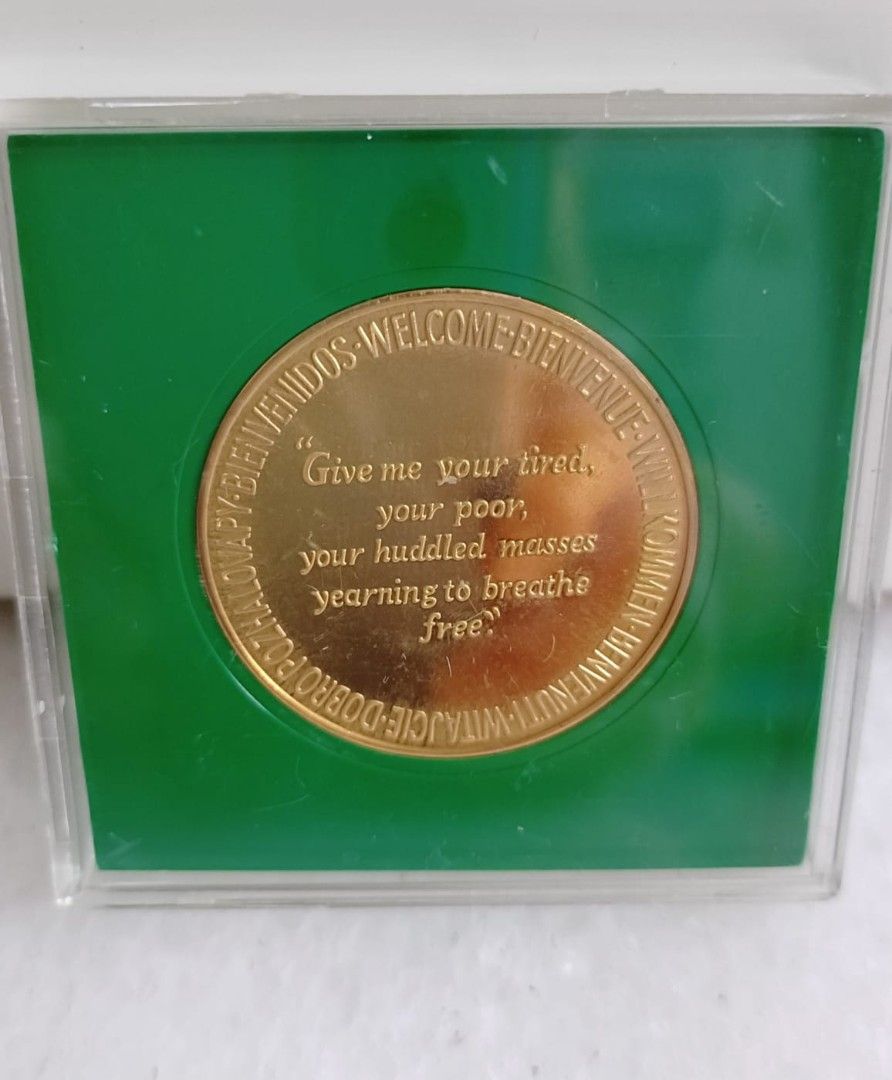 Statue of Liberty Commemorative Coin, Hobbies & Toys, Memorabilia ...